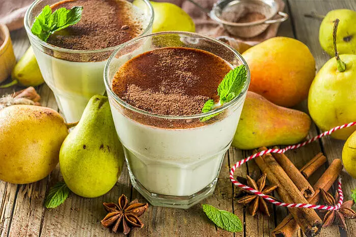 Christmas Shake Recipe: Pear Helene