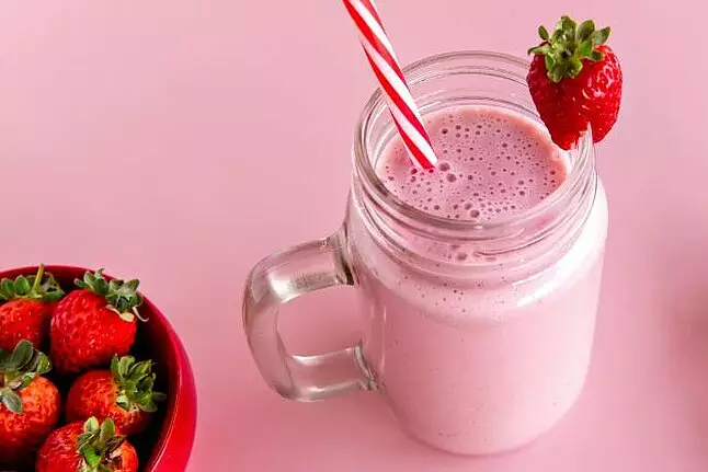 Shake Recipe: Pink Pleasure